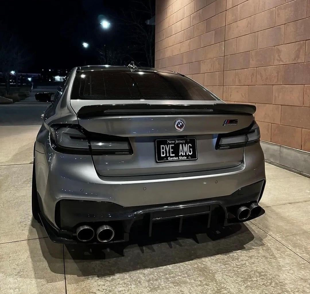 BMW G30 / F90 – Mad World Garage